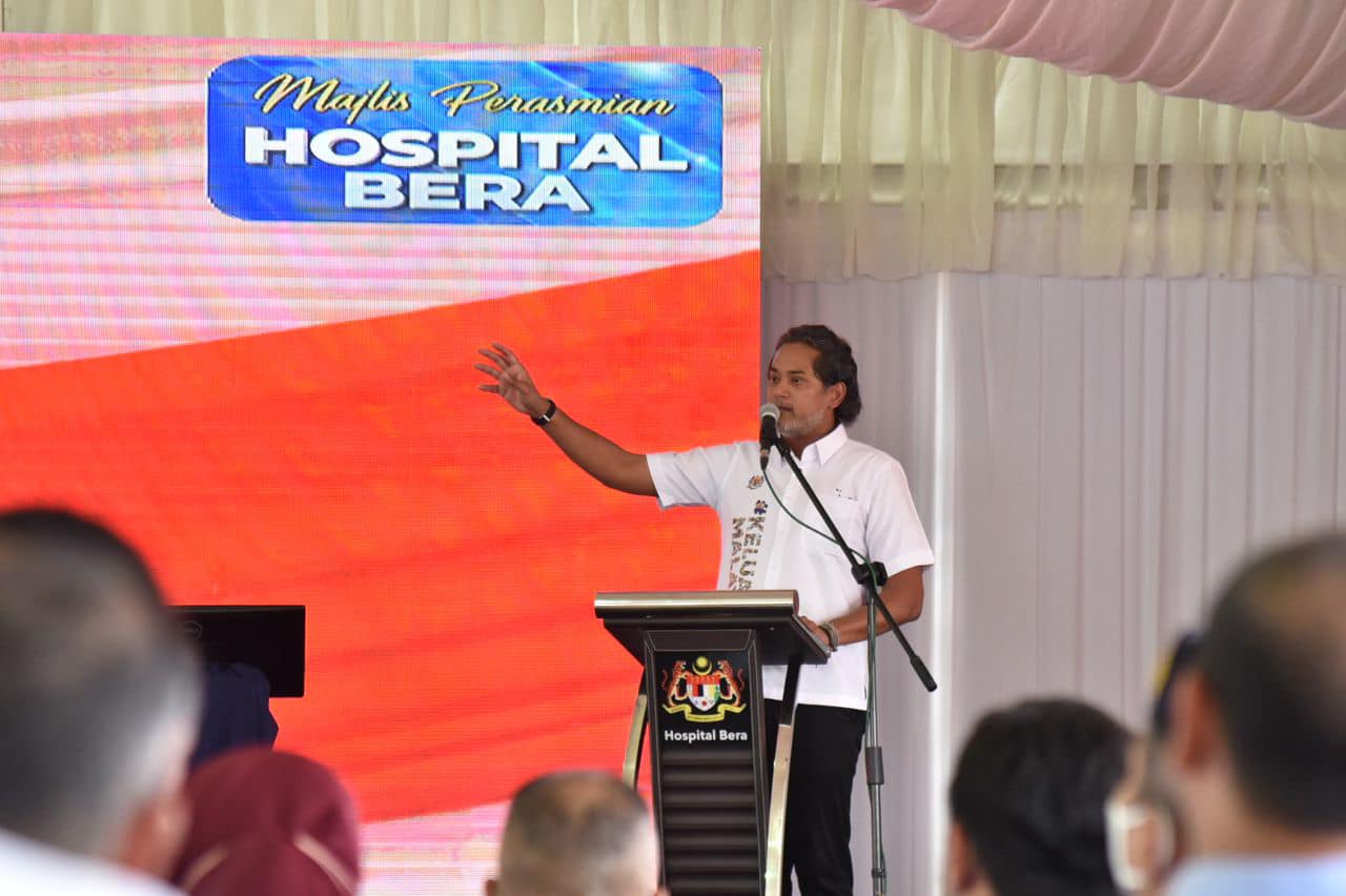 Hospital Bera Bakal Dilengkapi Dewan Bedah – Khairy