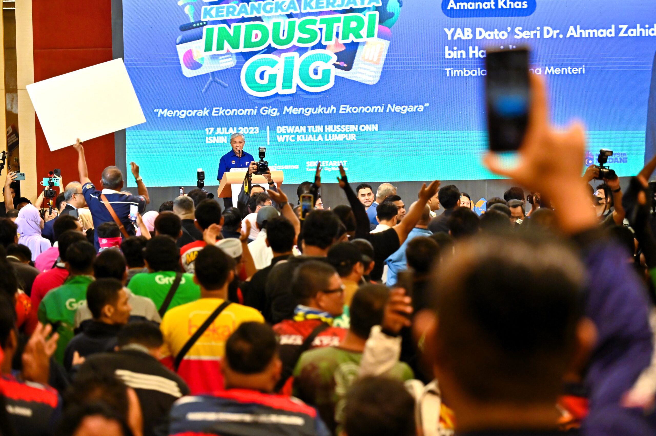 Komitmen PM, TPM Bukti Malaysia Madani Serius Bantu Komuniti GiG