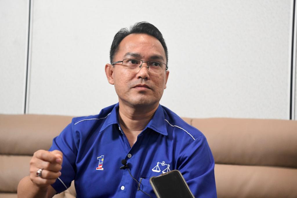 Nazri Abdul Rahman Dikenali, Disenangi Rakyat DUN Simpang Jeram – Azman