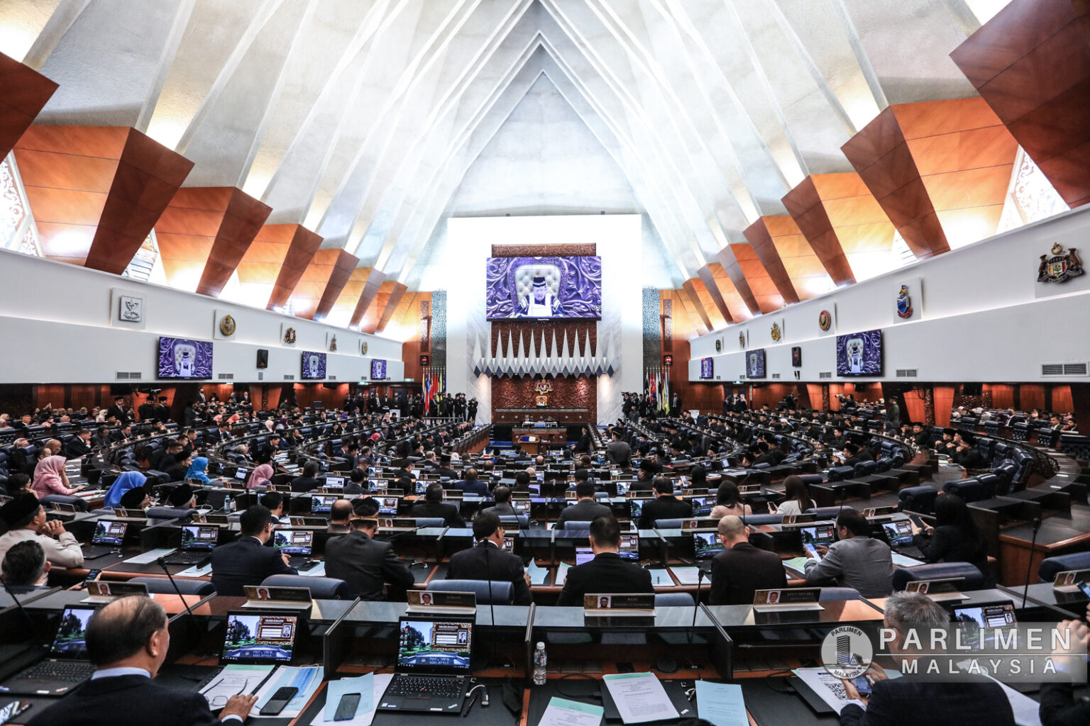 Teknologi Solar, Gaji Baharu Polis Antara Tumpuan Dewan Rakyat Hari Ini