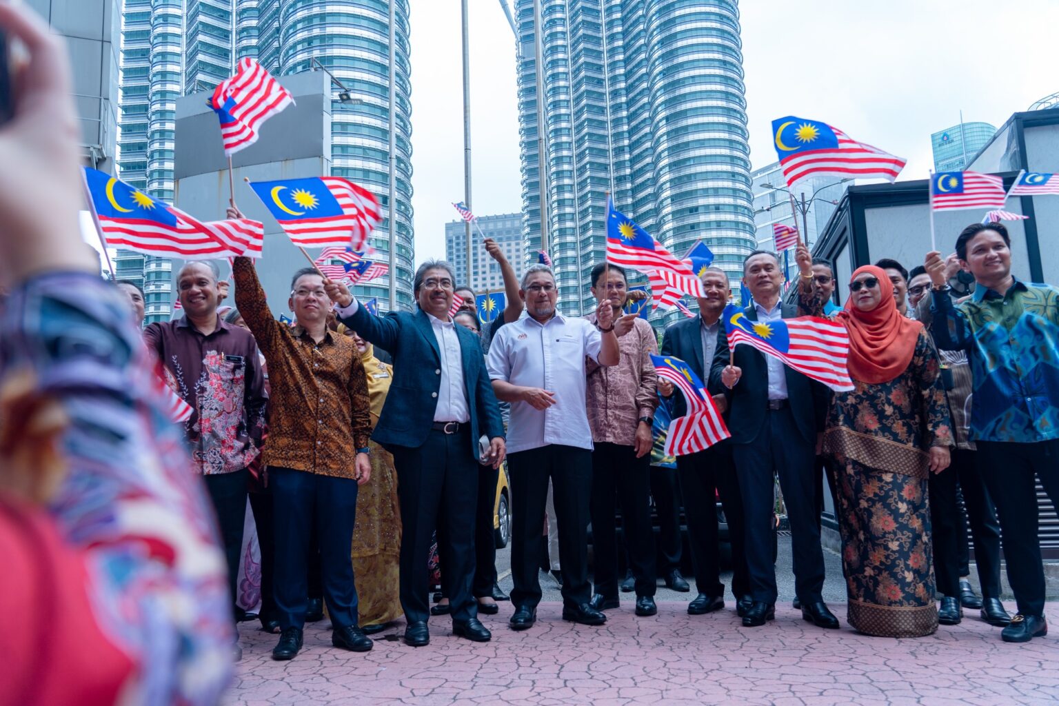 Pelancaran Bulan Kebangsaan dan Kibar Jalur Gemilang Kementerian ...