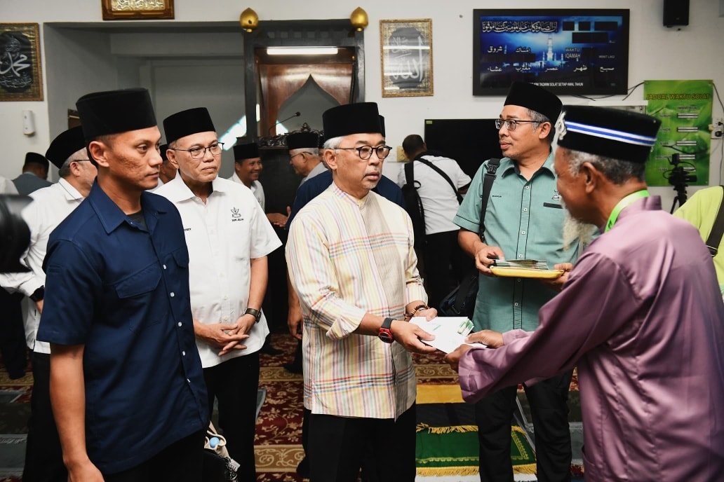 Solat Jumaat Di Masjid Kampung Kuala Boh