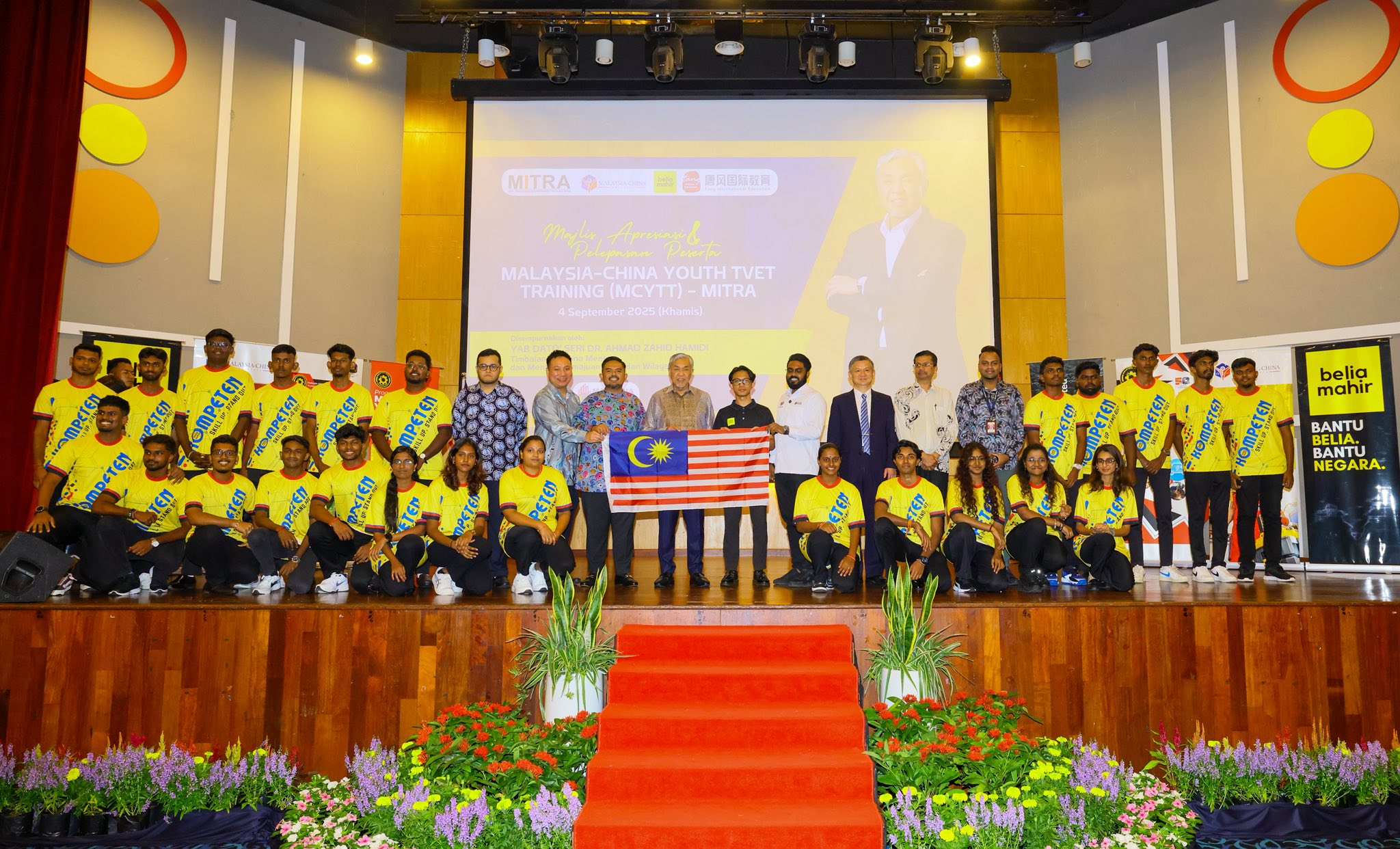 TVET Laluan Masa Depan, Buka Peluang Kerjaya Berimpak Tinggi – Mohd Razlan