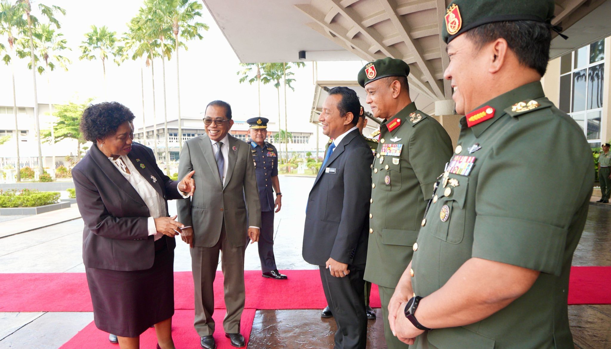Kunjungan Hormat Menteri Pertahanan Dan Veteran Tentera Republik Afrika ...