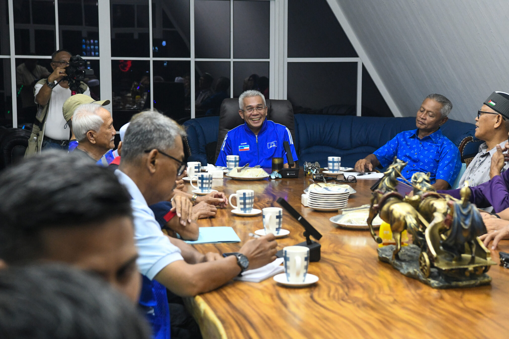 Suhaimi Nasir Bertemu PAWE Dan Veteran UMNO