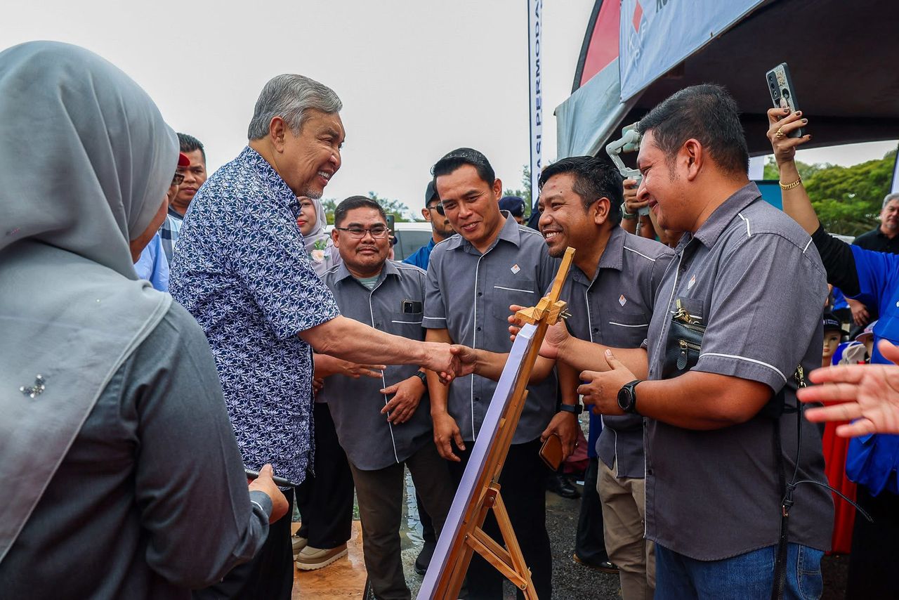 Felda Sahabat Menjadi Mercu Tanda Kebangkitan BN – Ahmad Zahid