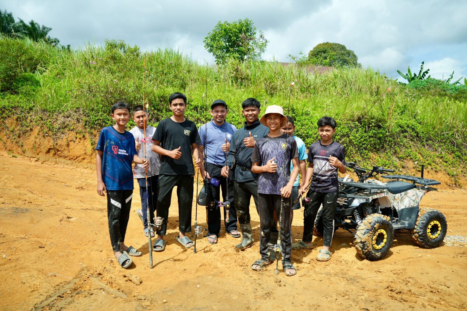 Melawat Balairaya FELDA Bukit Aping Timur