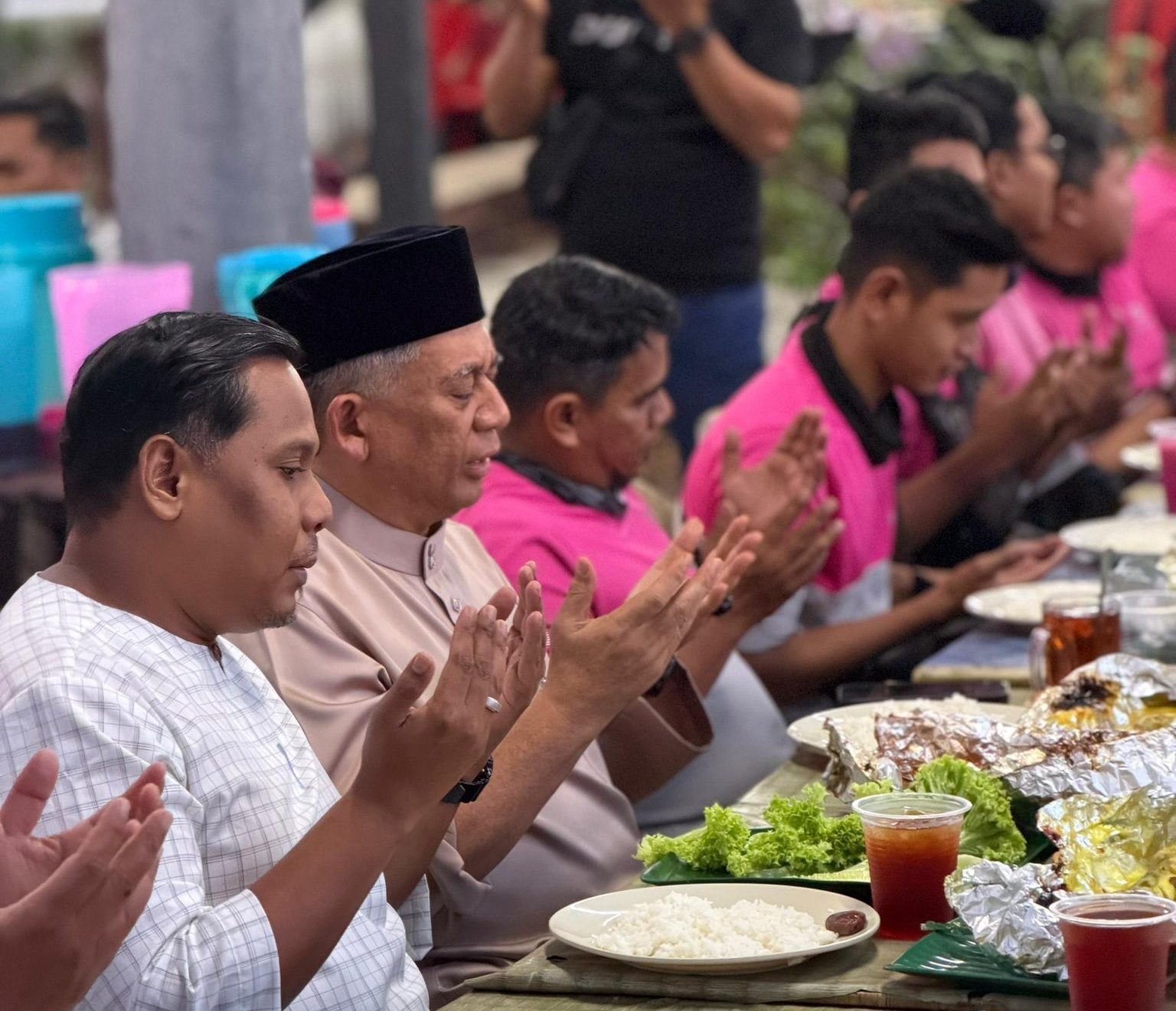 Buka Puasa Bersama Penghantar Makanan, Ahmad Razif Selami Denyut Nadi ...